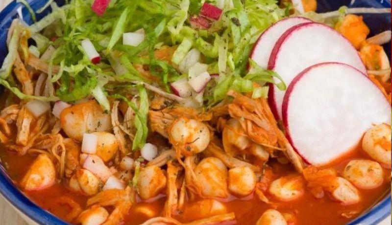 Pozole rojo, uno de los platillos preferidos en la época navideña ...