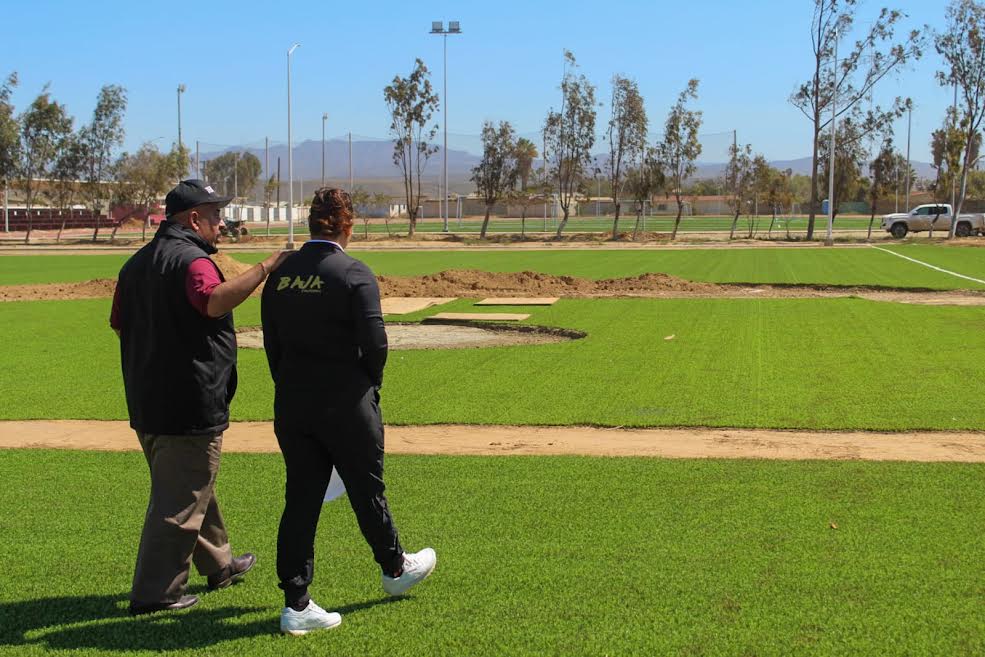 Supervisa INDE BC avances de infraestructura deportiva en San Quintín ...