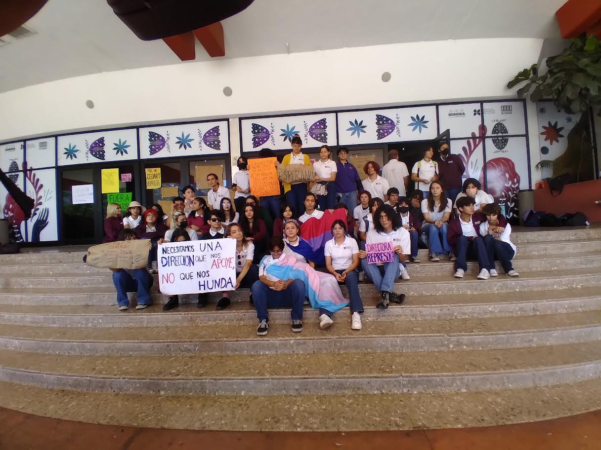 Alumnado de Cedart exige destitución de la directora - Uniradio Informa