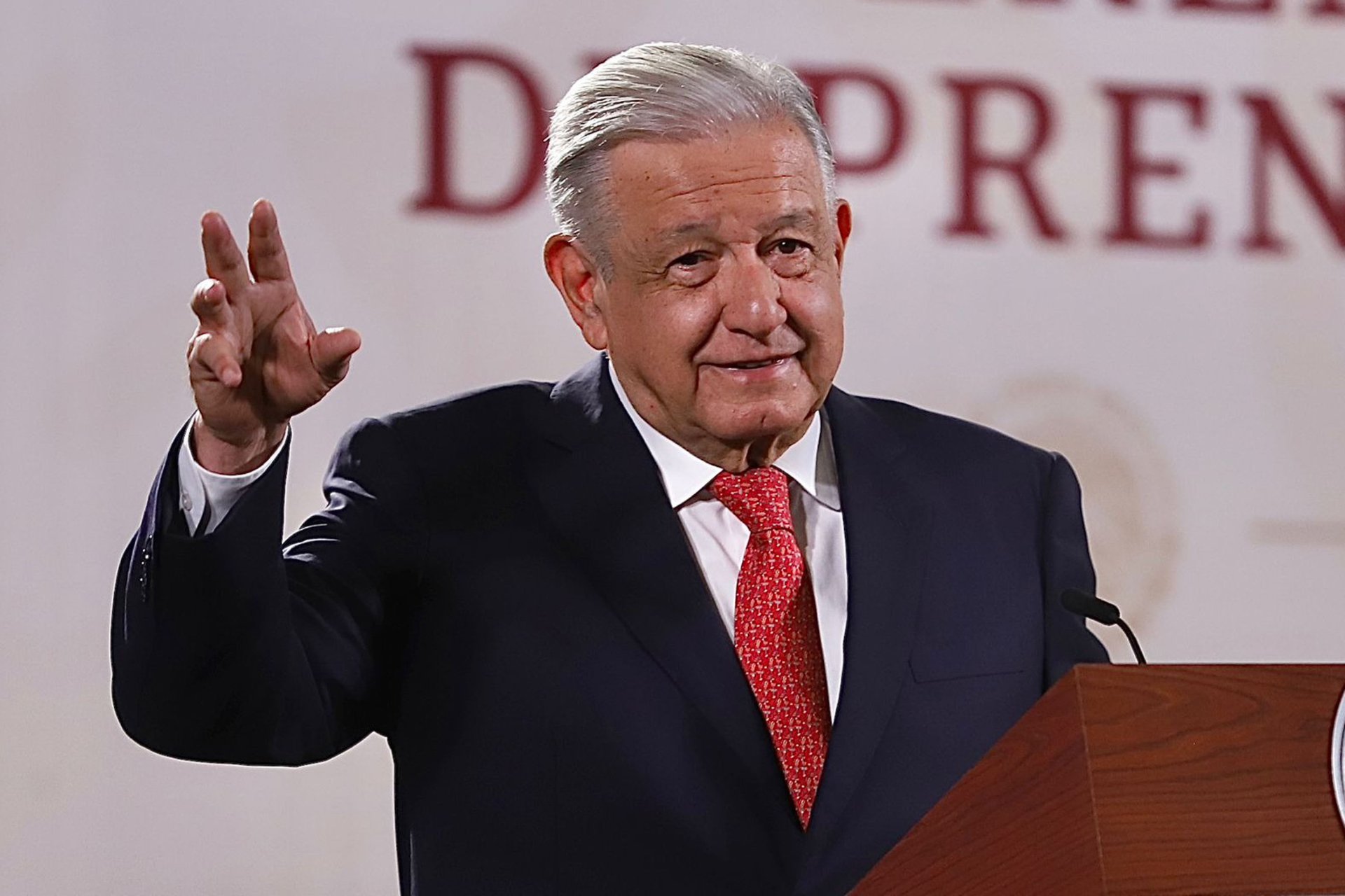 AMLO se dice "contentísimo" por aprobación del Paquete Económico 2024 ...