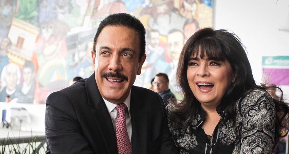 Omar Fayad habla por primera vez de su supuesto divorcio de Victoria ...