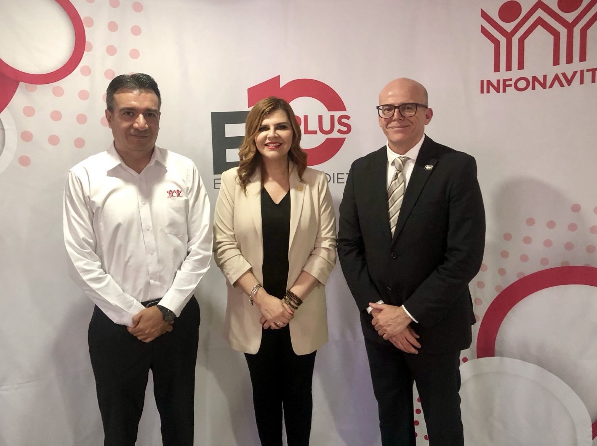 Infonavit reconoce a empleadores con el distintivo 'Empresa de Diez ...