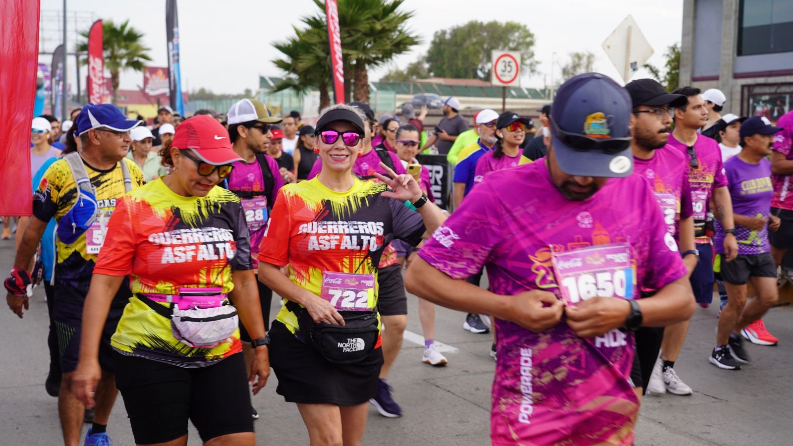 Se vive con éxito el XXI Medio Maratón Powerade Ensenada 2024 ...