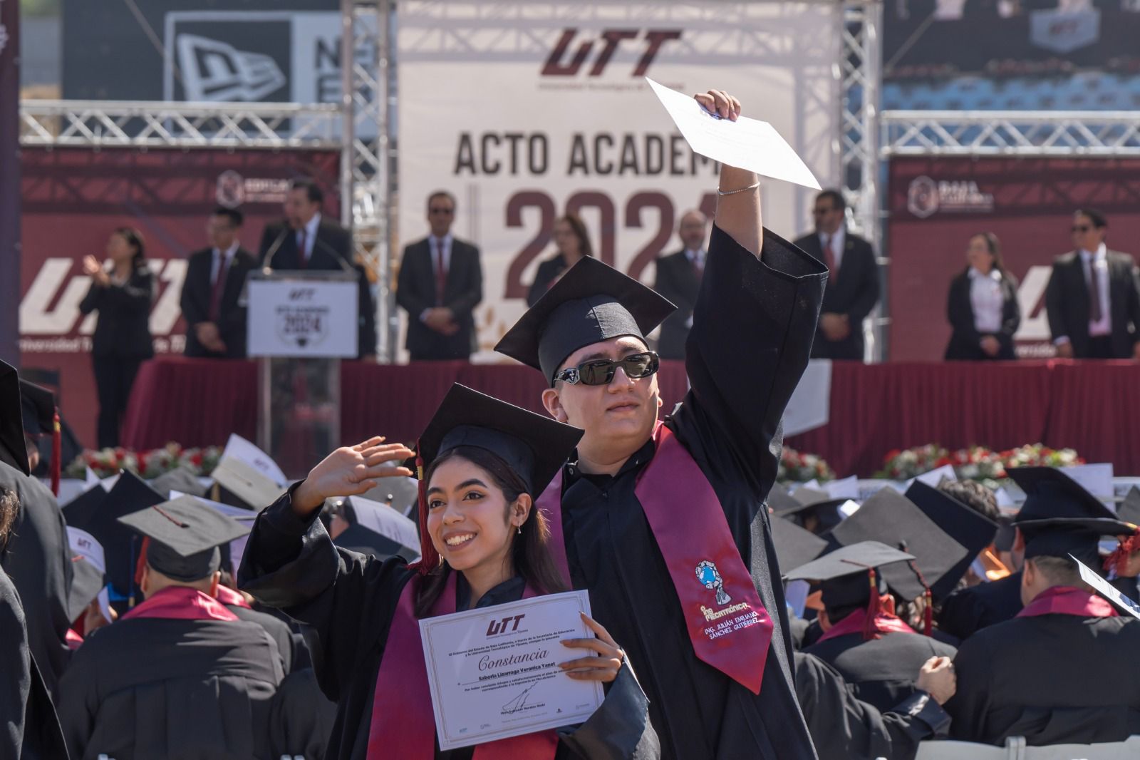 Entrega UTT a Baja California 821 nuevas y nuevos profesionistas ...
